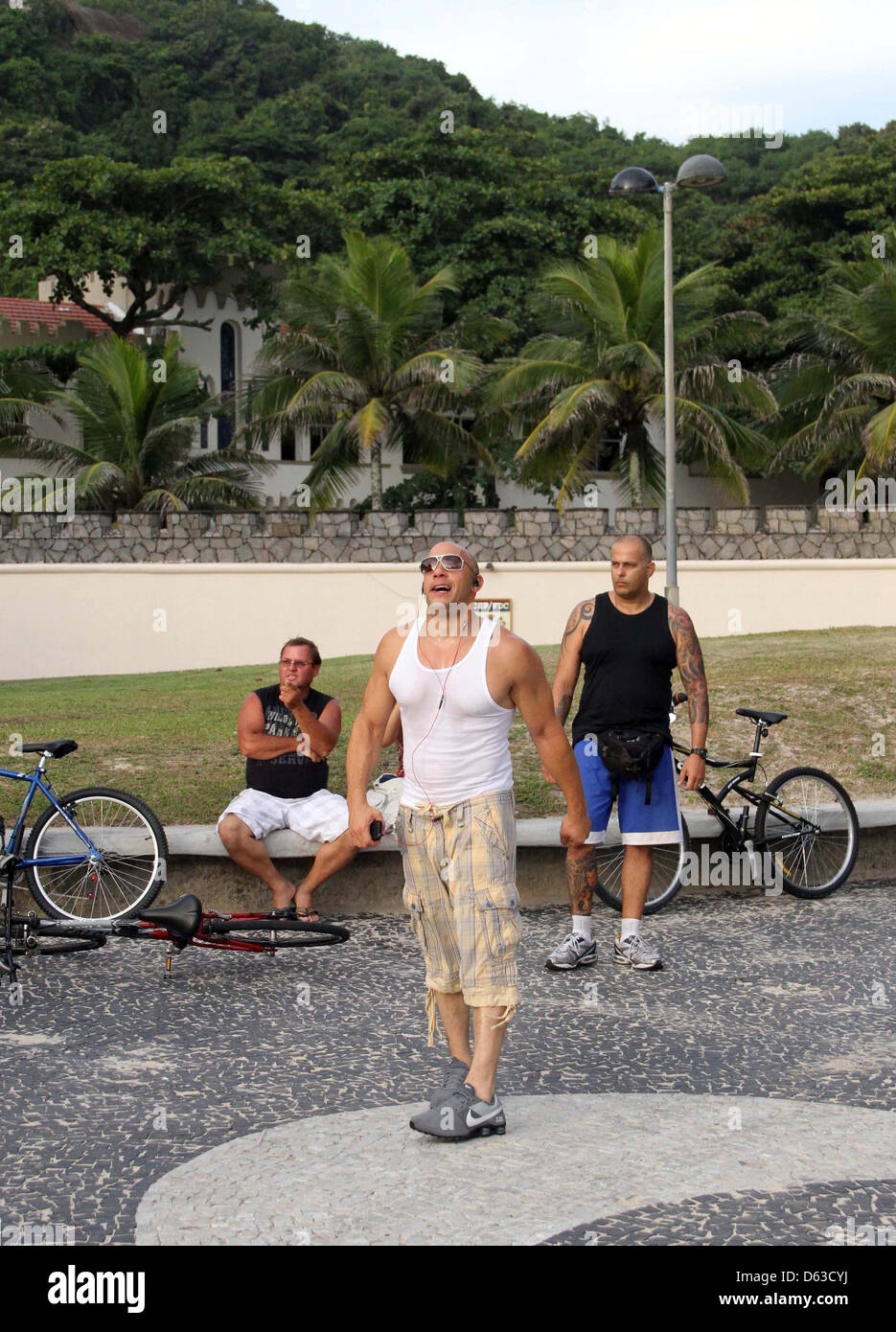 Vin Diesel tours Copacabana on a bicycle with his bodyguards Rio de ...