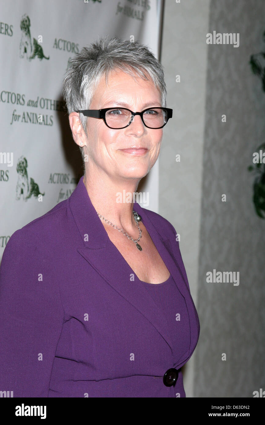 Jamie Lee Curtis 'Actors and Others Animals' 2011 Annual Fundraiser ...