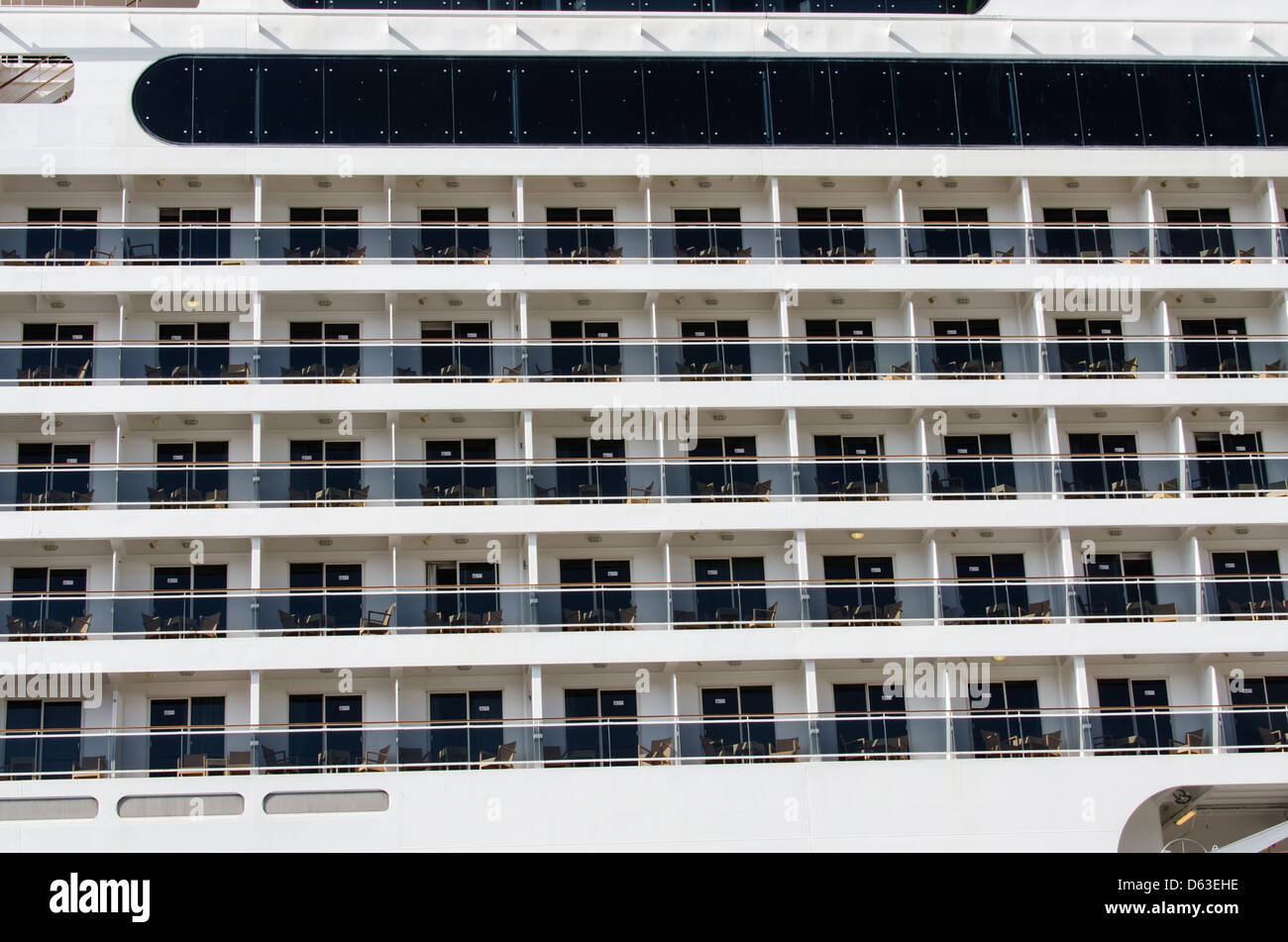 Ship cabin frame hi-res stock photography and images - Alamy