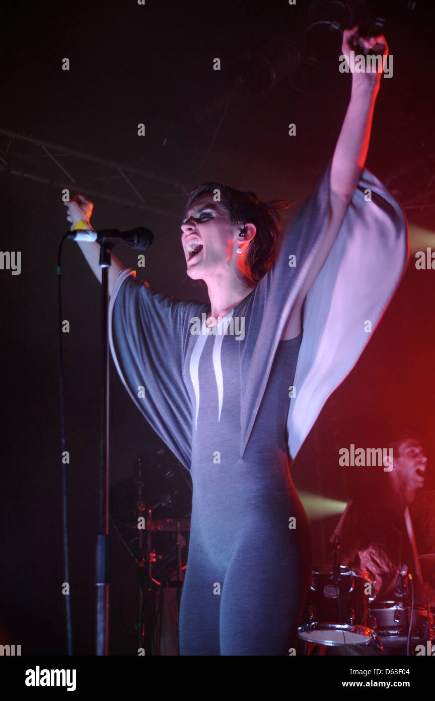 Yelle hi-res stock photography and images - Alamy