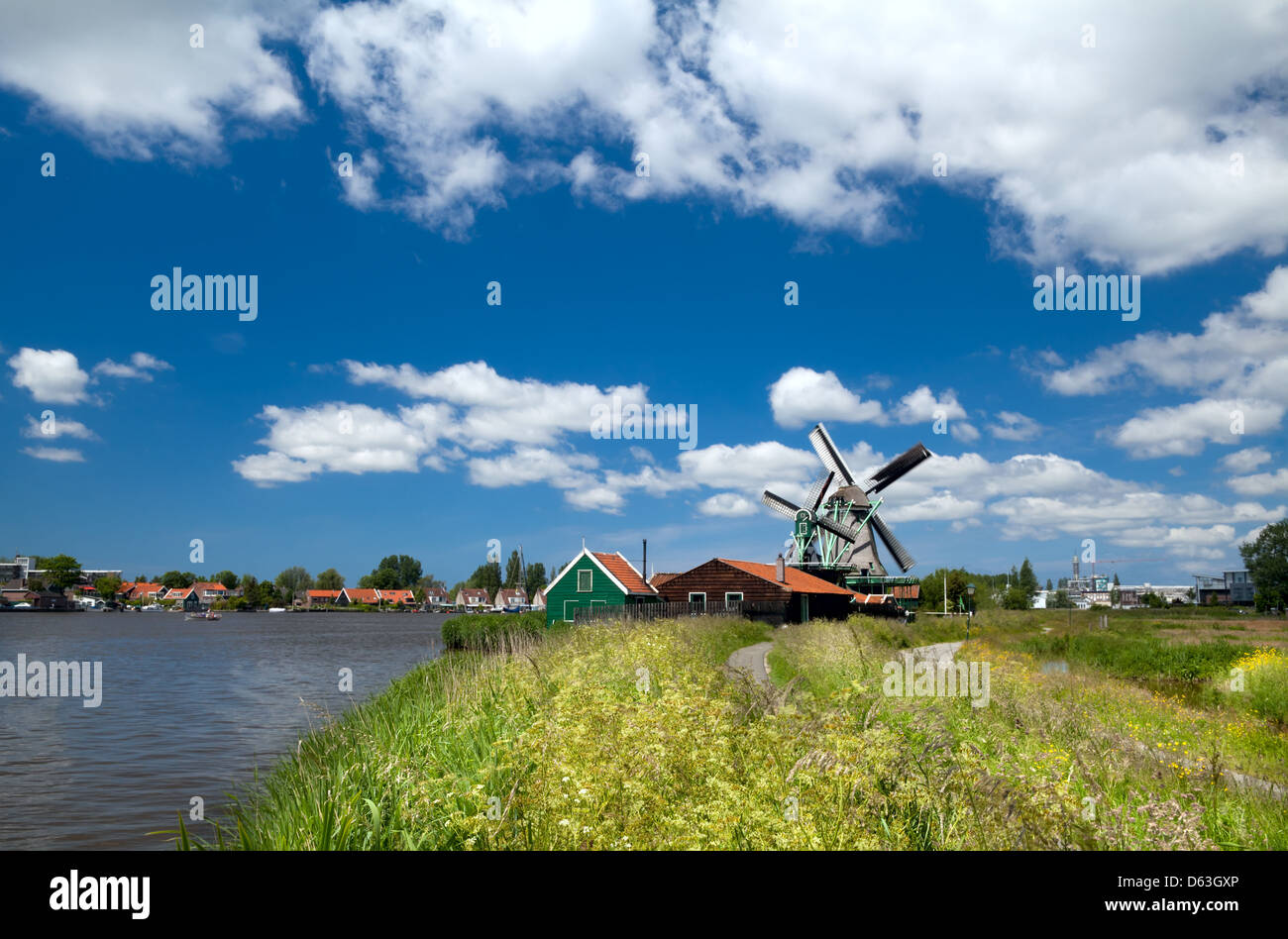Dutch village hi-res stock photography and images - Alamy