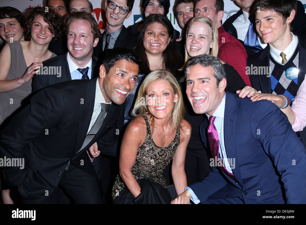 Kelly ripa and andy cohen the hi-res stock photography and images - Alamy