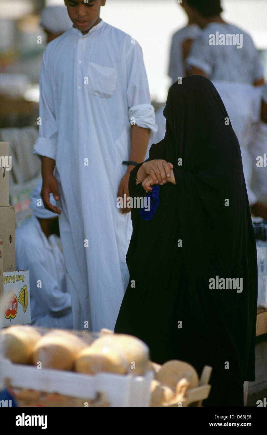 The market in the Eastern Saudi Province shiite town of Qatif Stock ...