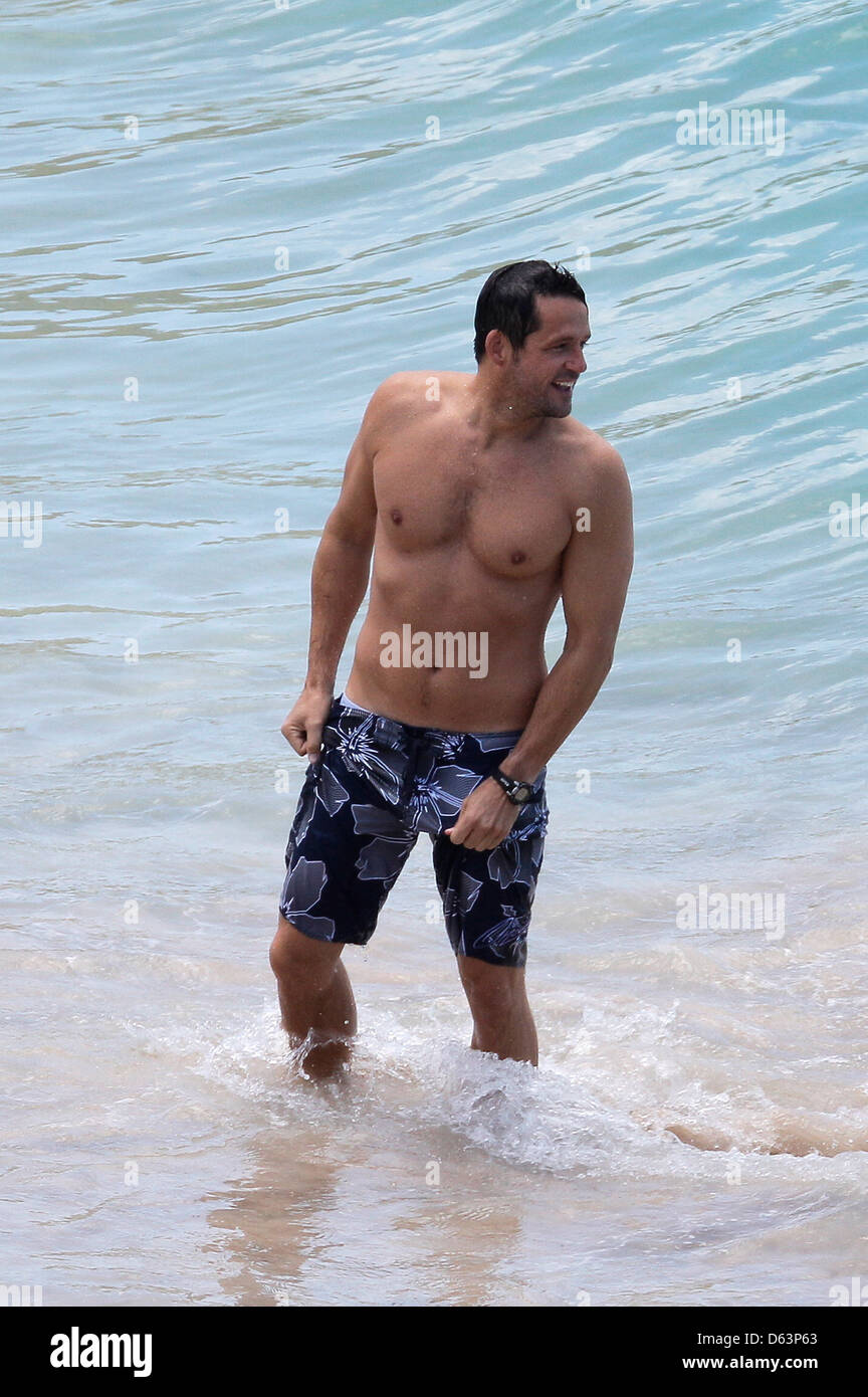 Josh Hopkins enjoying a day on Flamands Beach with his 'Cougar Town' co ...