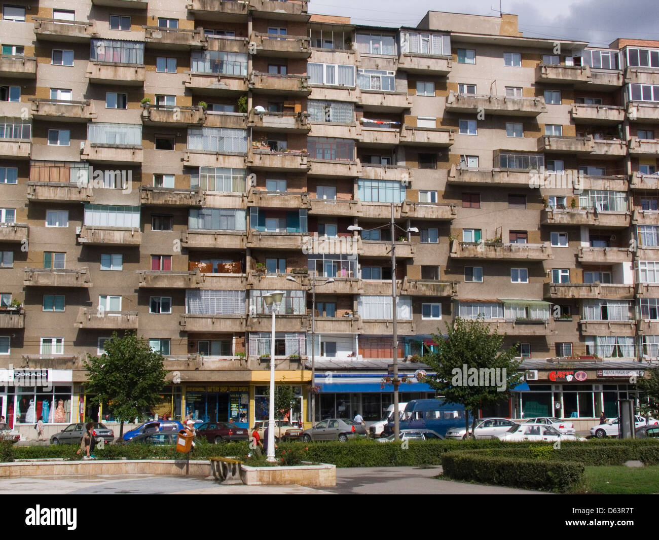 Many apartments with balconies hi-res stock photography and images - Alamy