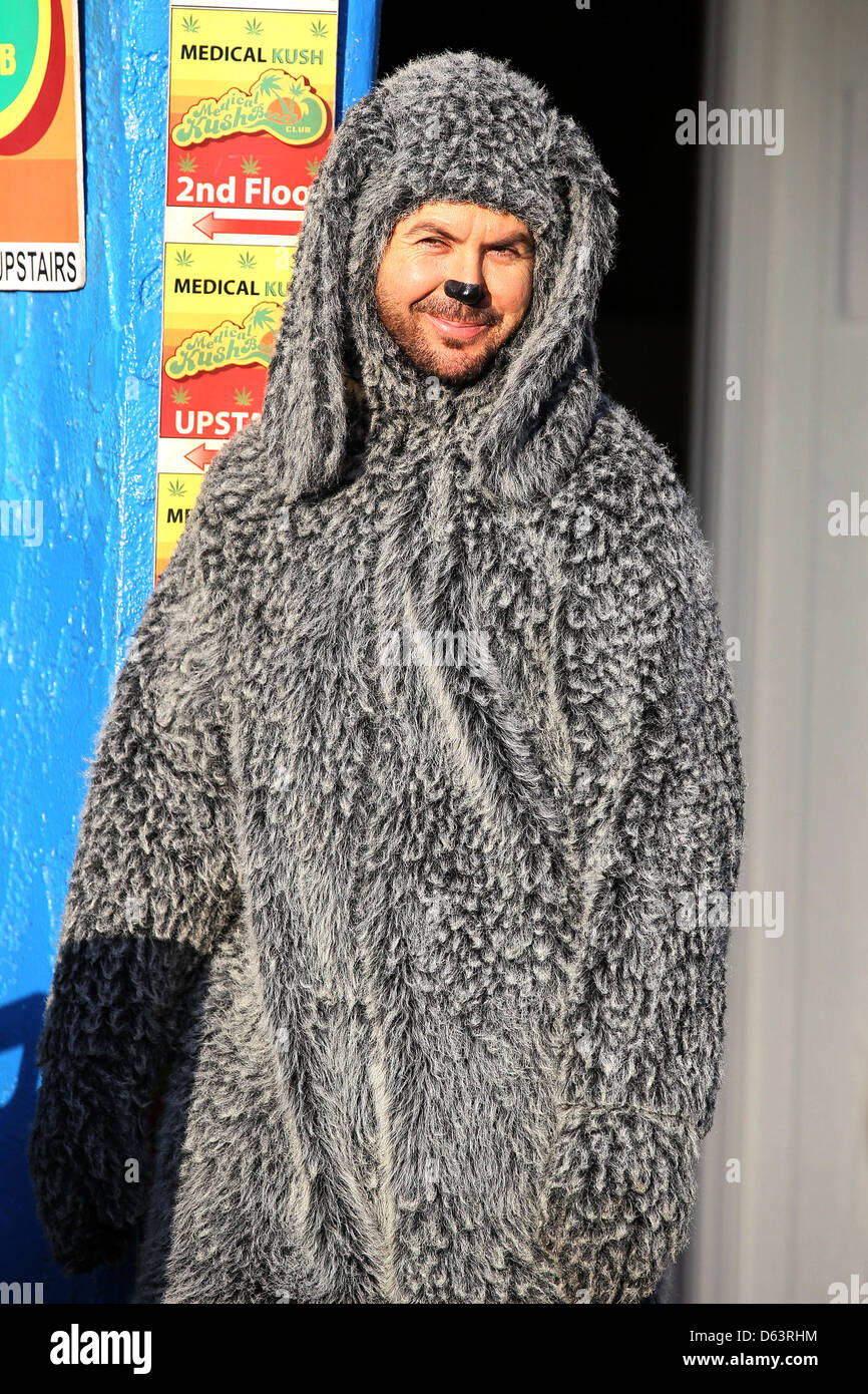 Jason Gann on the set of his new television project 'Wilfred' Los ...