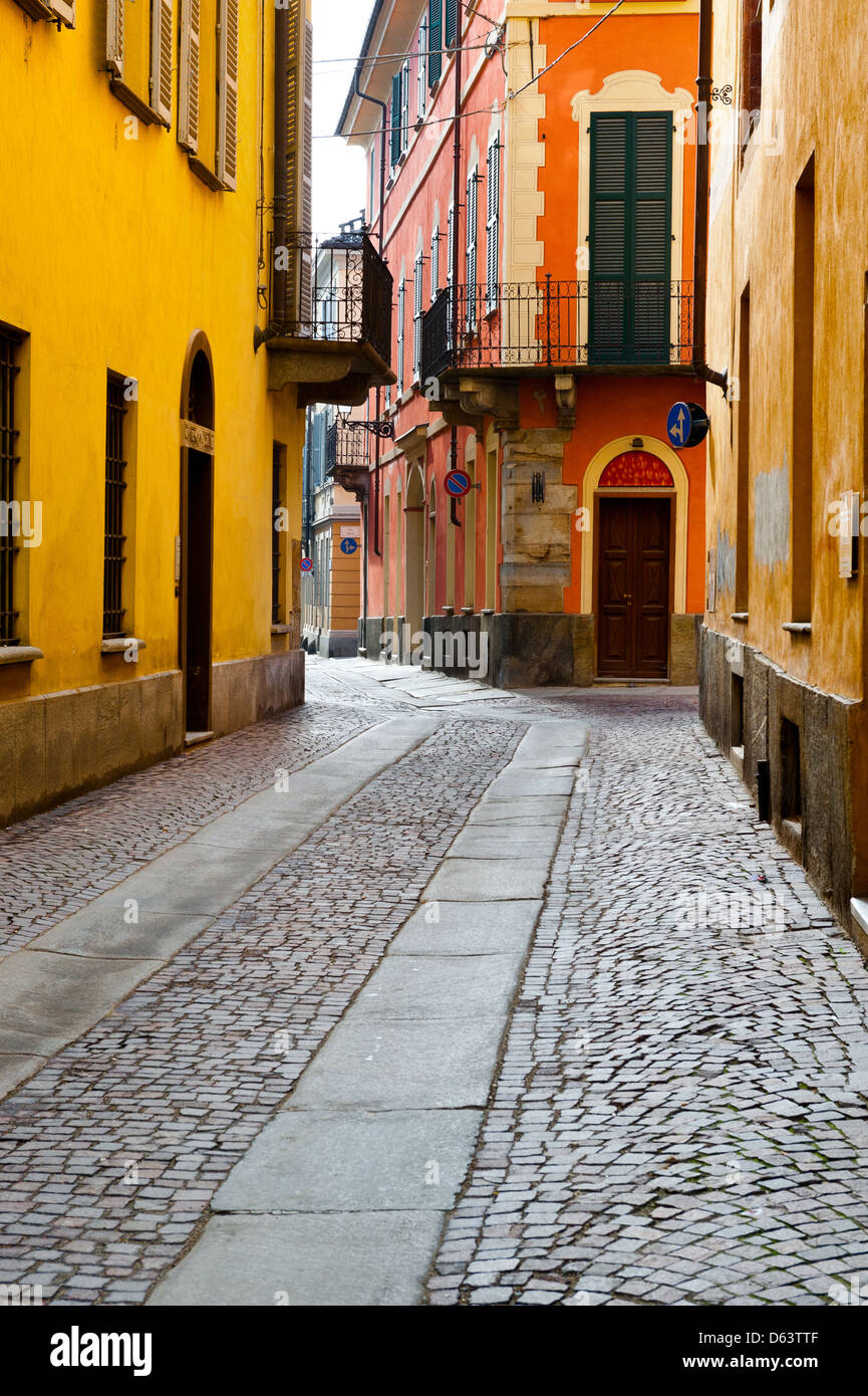 Italian balcony with street hi-res stock photography and images - Alamy