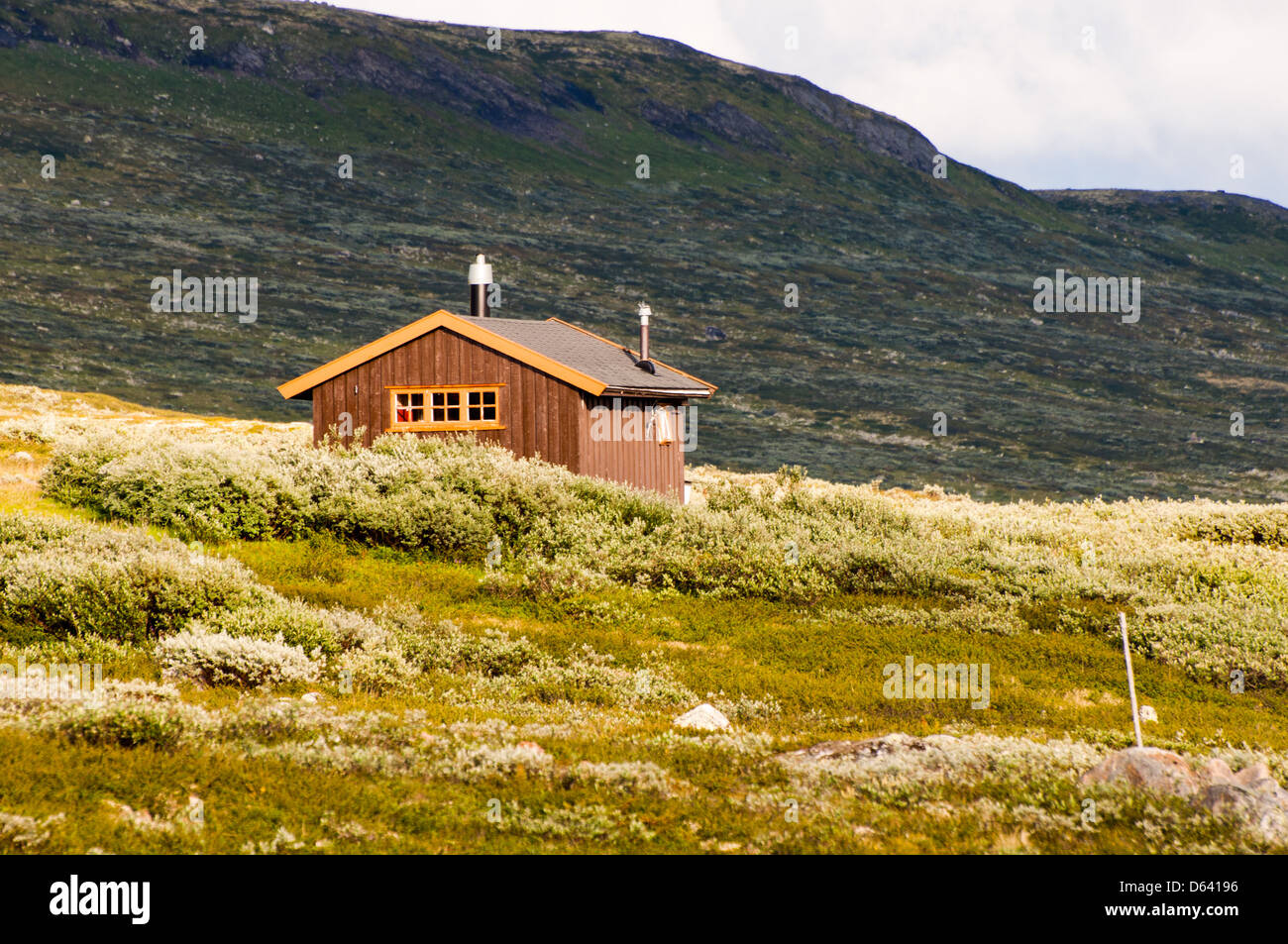 Remote wood house nature hi-res stock photography and images - Alamy