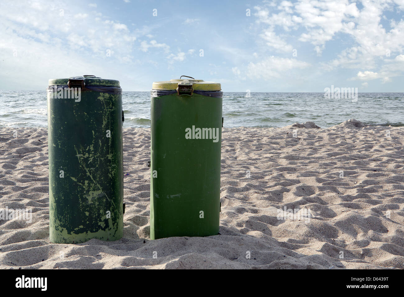 keeping the beach clean Stock Photo - Alamy