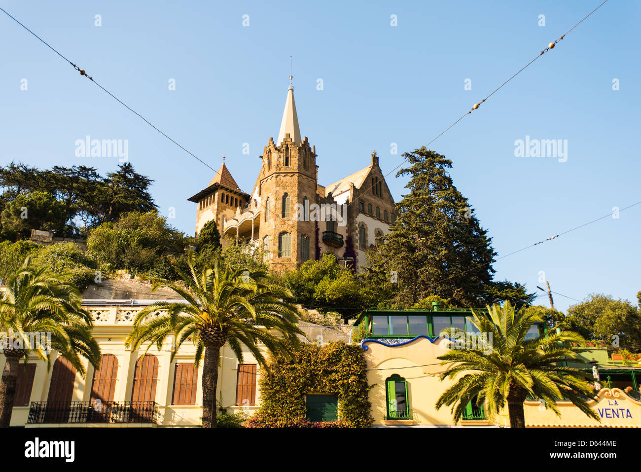 Castle like facade hi-res stock photography and images - Alamy