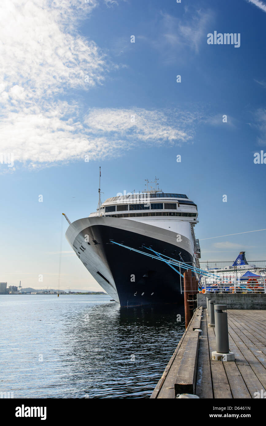 Ms rotterdam cruise ship hi-res stock photography and images - Alamy