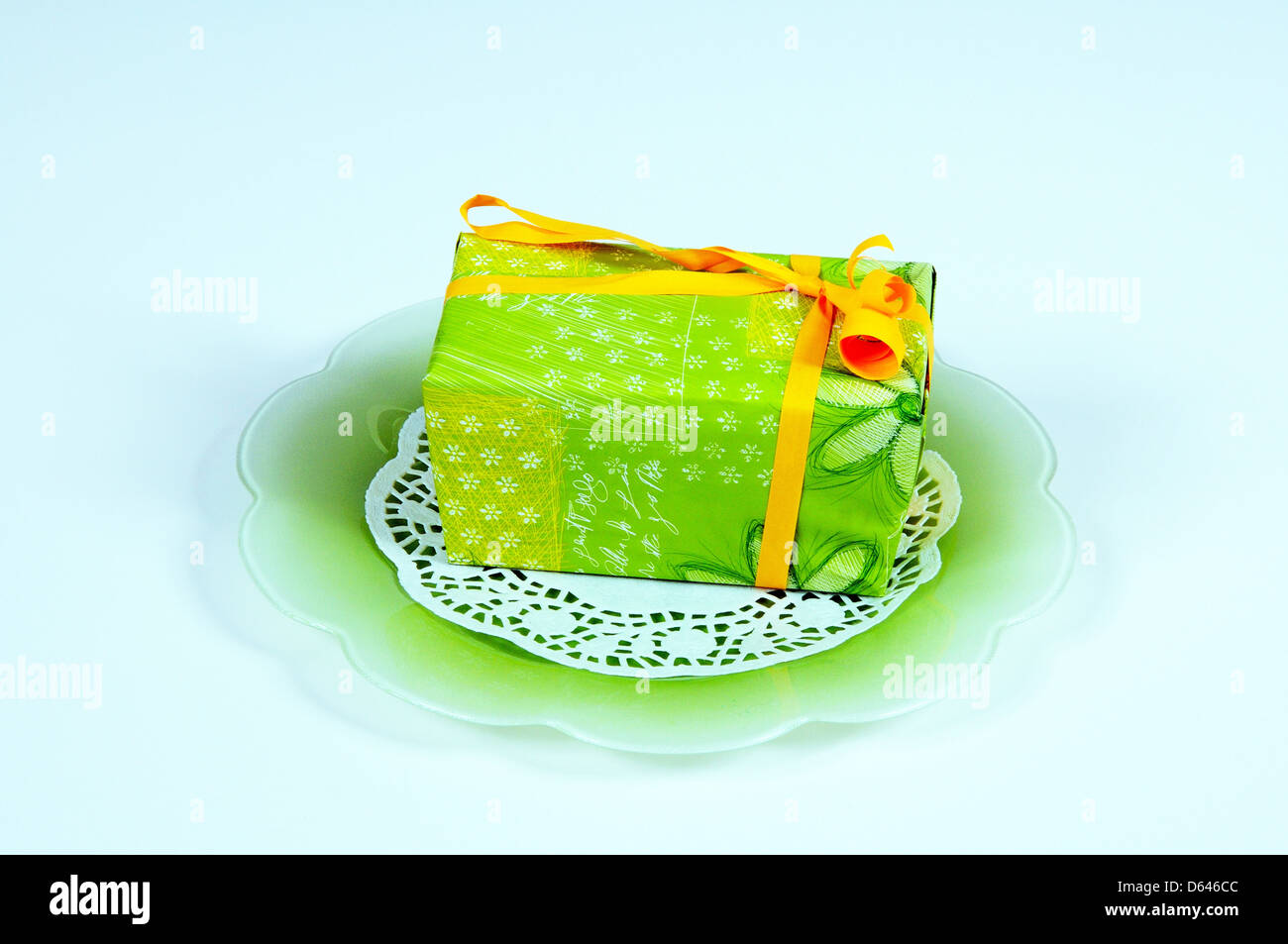 Green box of chocolates hi-res stock photography and images - Alamy