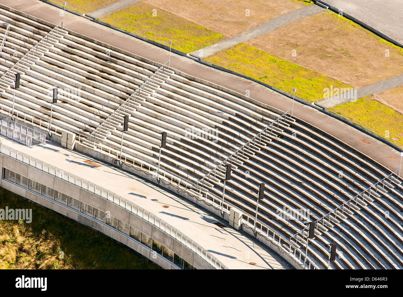 Empty ski jump hi-res stock photography and images - Alamy