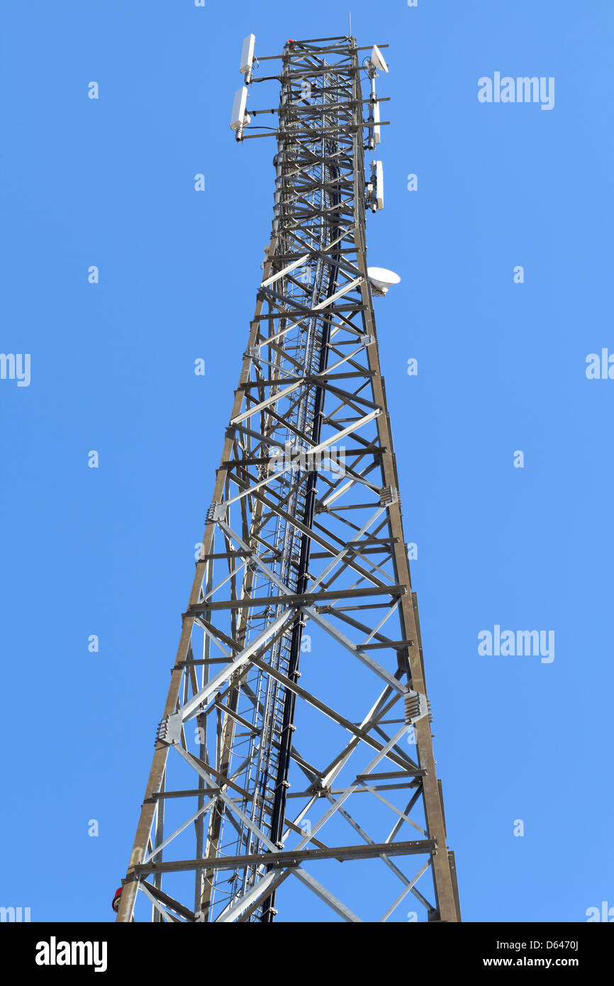 Mobile phone antenna relay hi-res stock photography and images - Alamy
