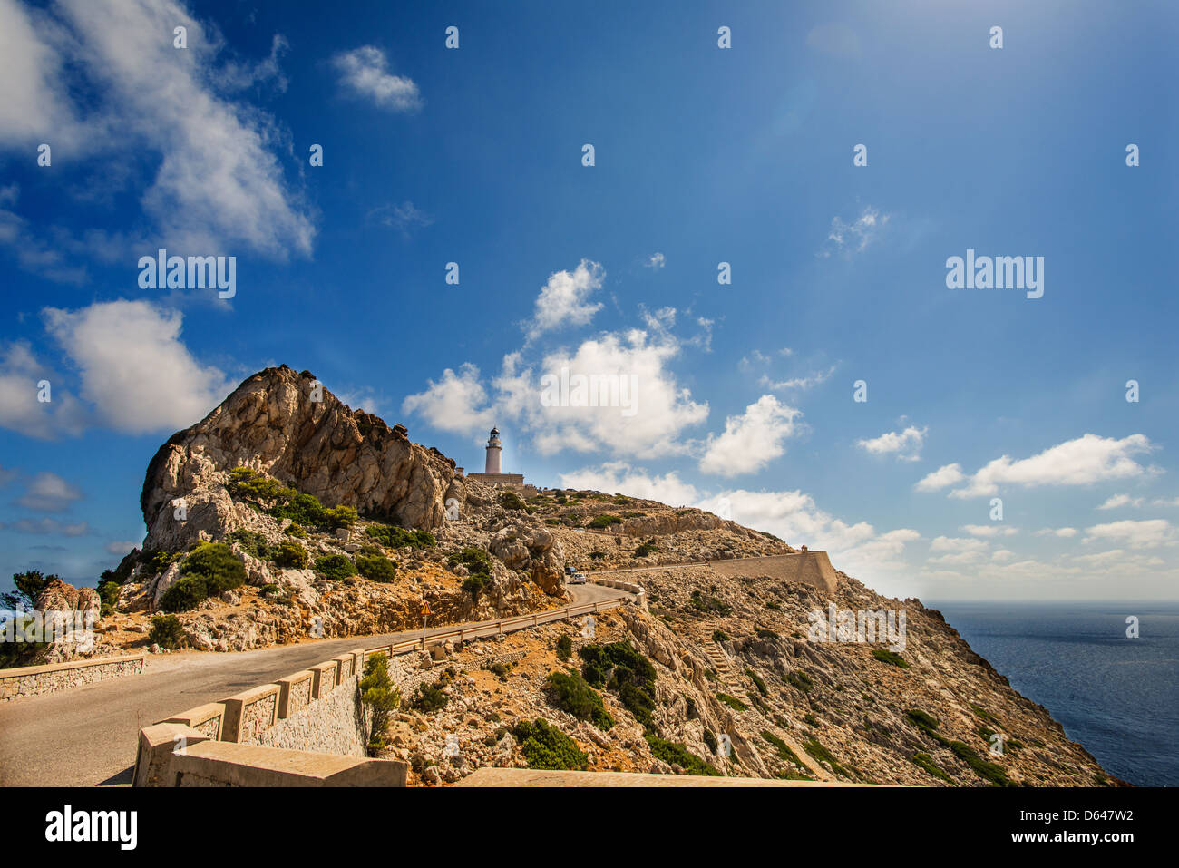 Nice view lighthouse ocean hi-res stock photography and images - Alamy
