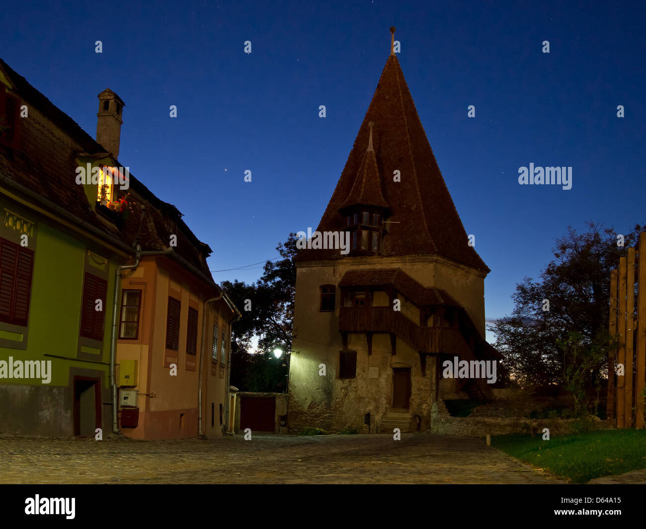 Medieval defense tower hi-res stock photography and images - Alamy