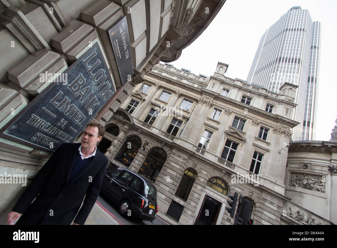 Lloyds bank branch hi-res stock photography and images - Alamy