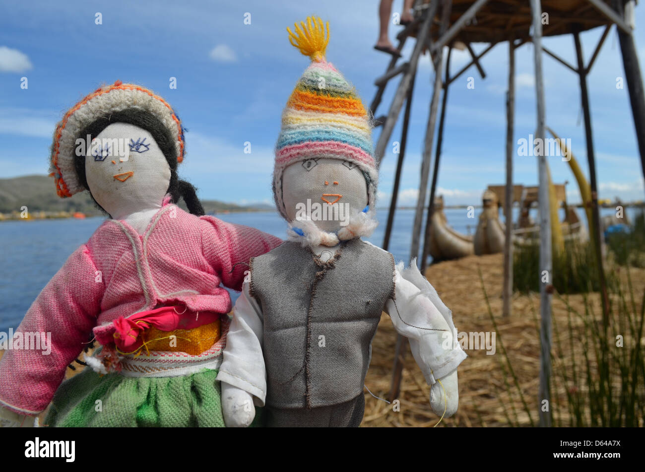 Uros peru family hi-res stock photography and images - Alamy