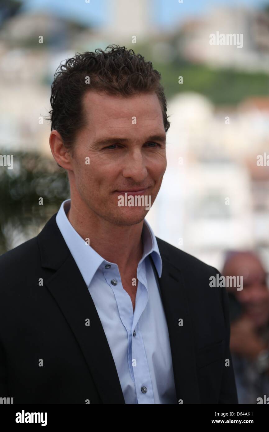 Actor Matthew McConaughey poses at the photocall of "The Paperboy ...