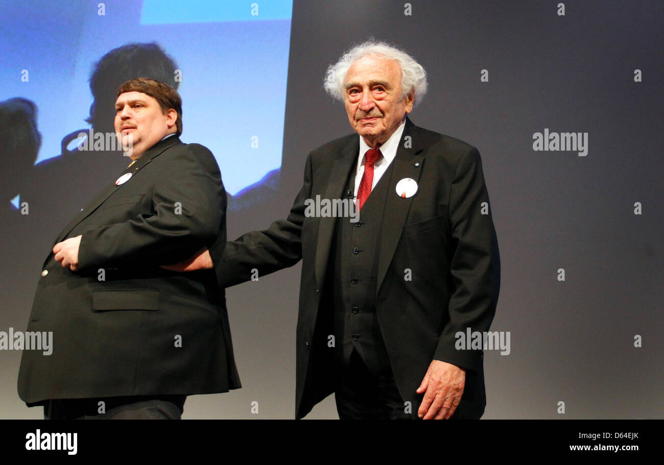 Survivor of the Holocaust, Max Mannheimer, receives the European Karls ...