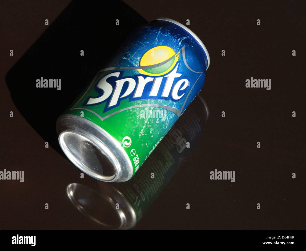 330ml can hi-res stock photography and images - Alamy