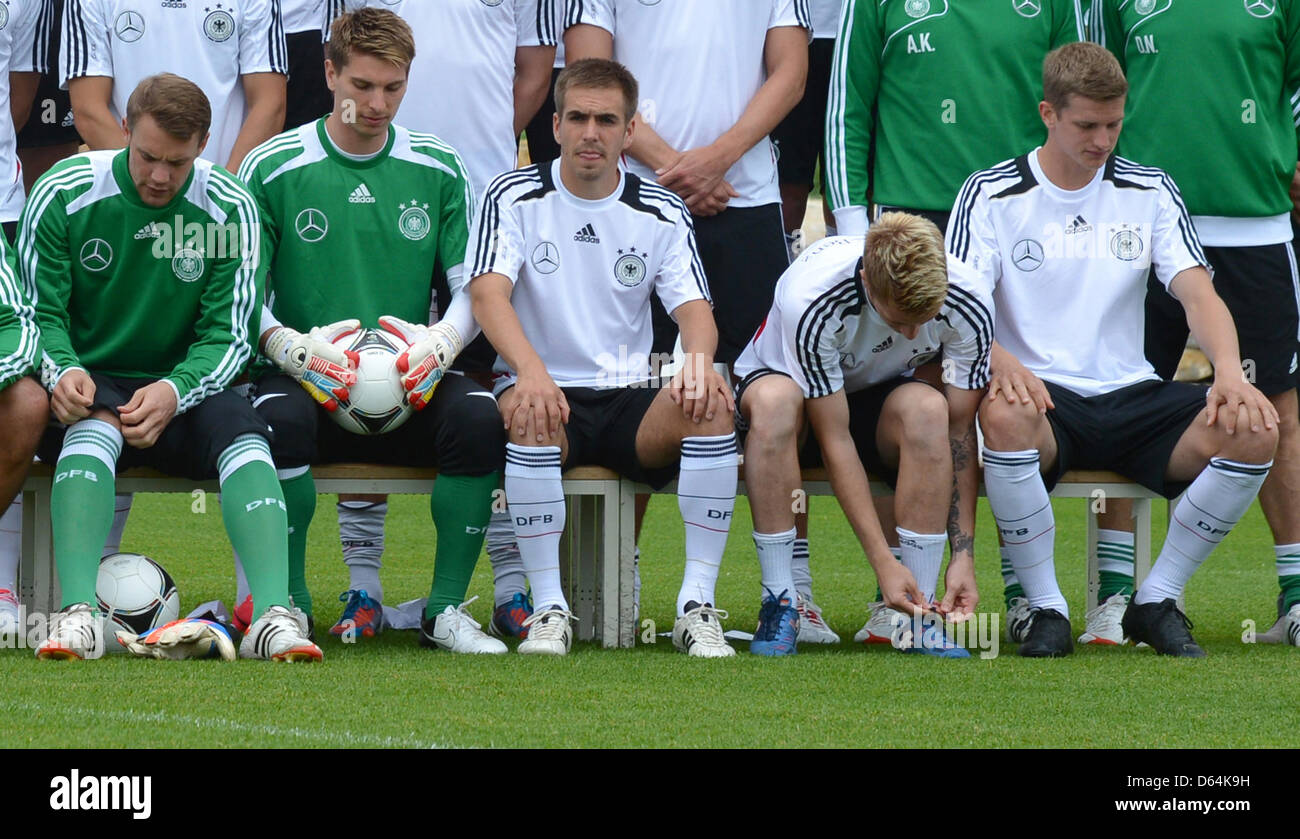 German national soccer goal keeper Manuel Neuer (L-R), goal keeper Ron ...
