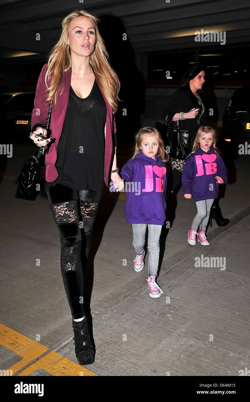 Alex Curran, Lilly-Ella Curran and Lexie Curran Alex Curran takes her ...