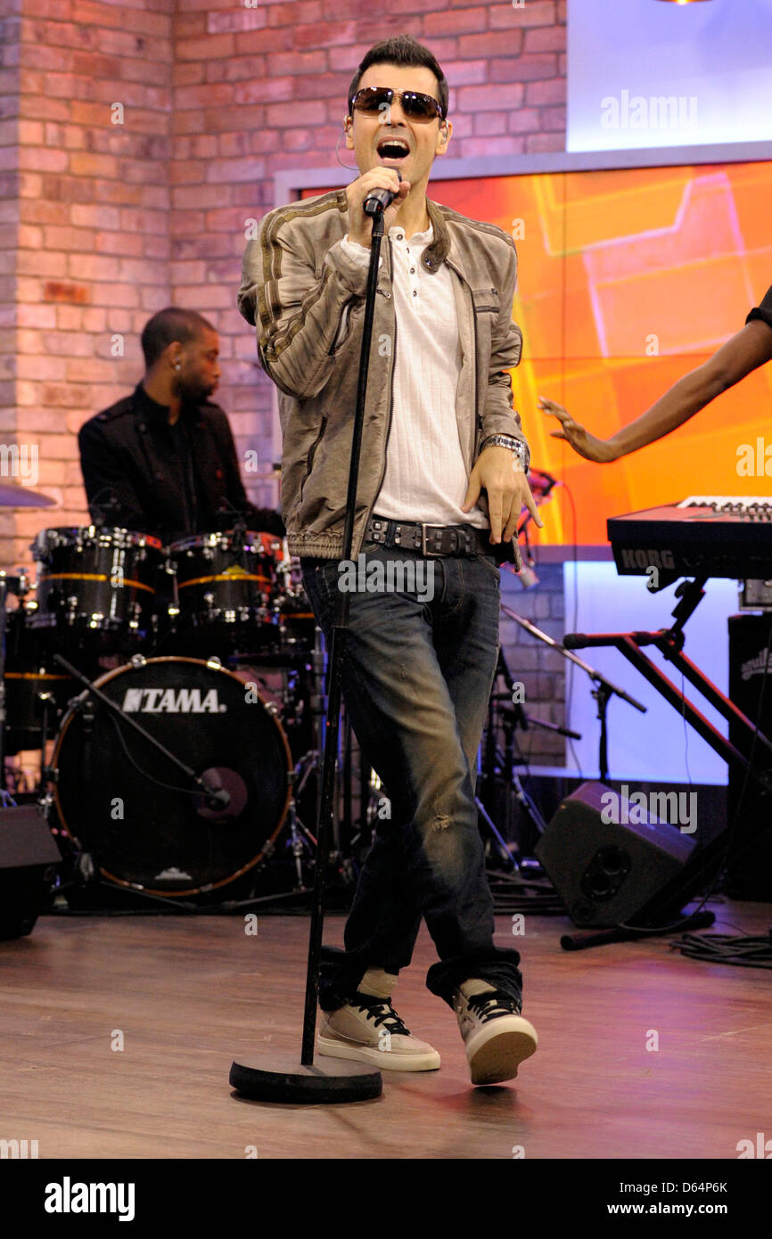 Jordan Knight appearing on CTV's 'The Marilyn Denis Show', promoting ...