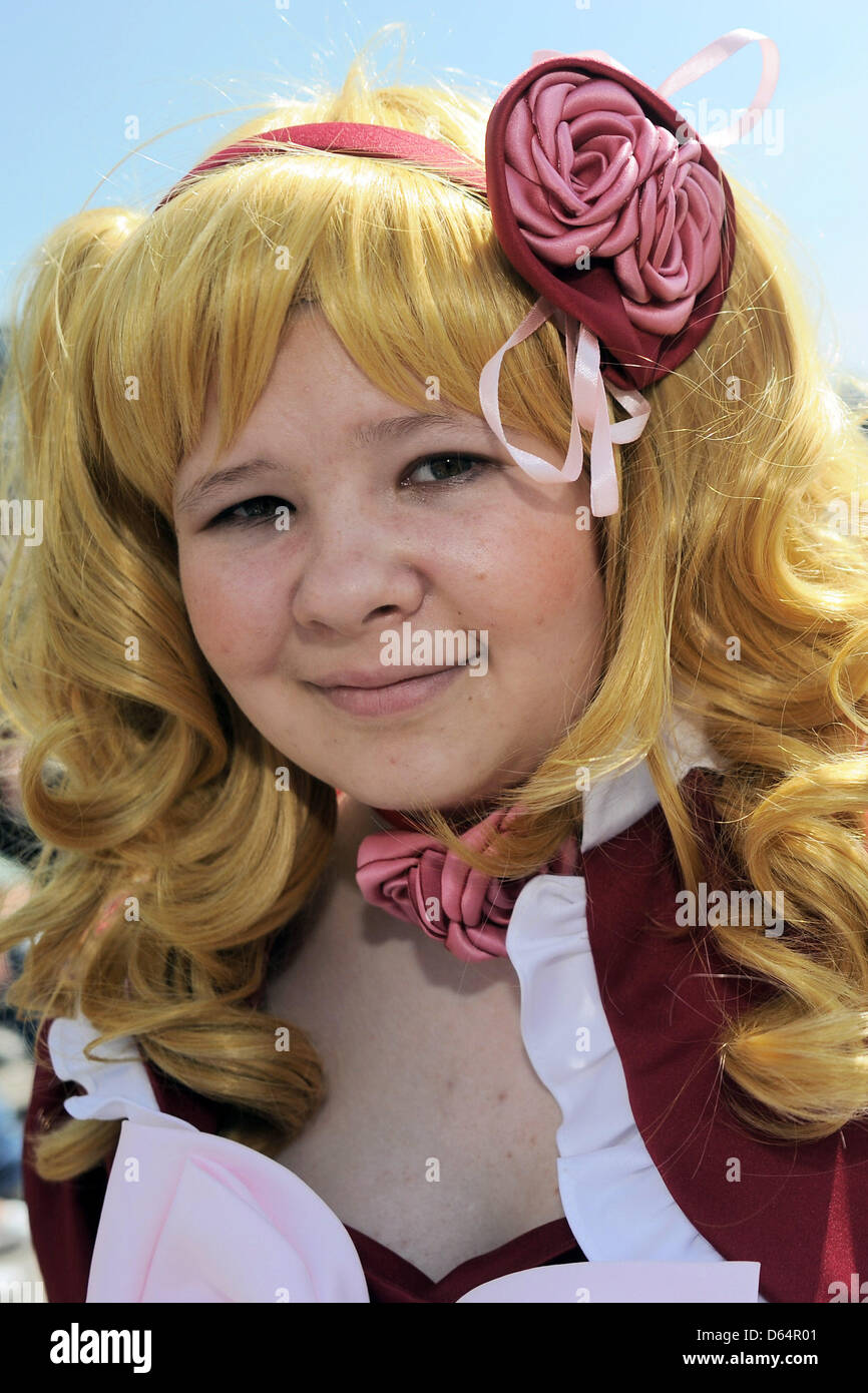 Dressed manga anime fans pose hi-res stock photography and images - Alamy