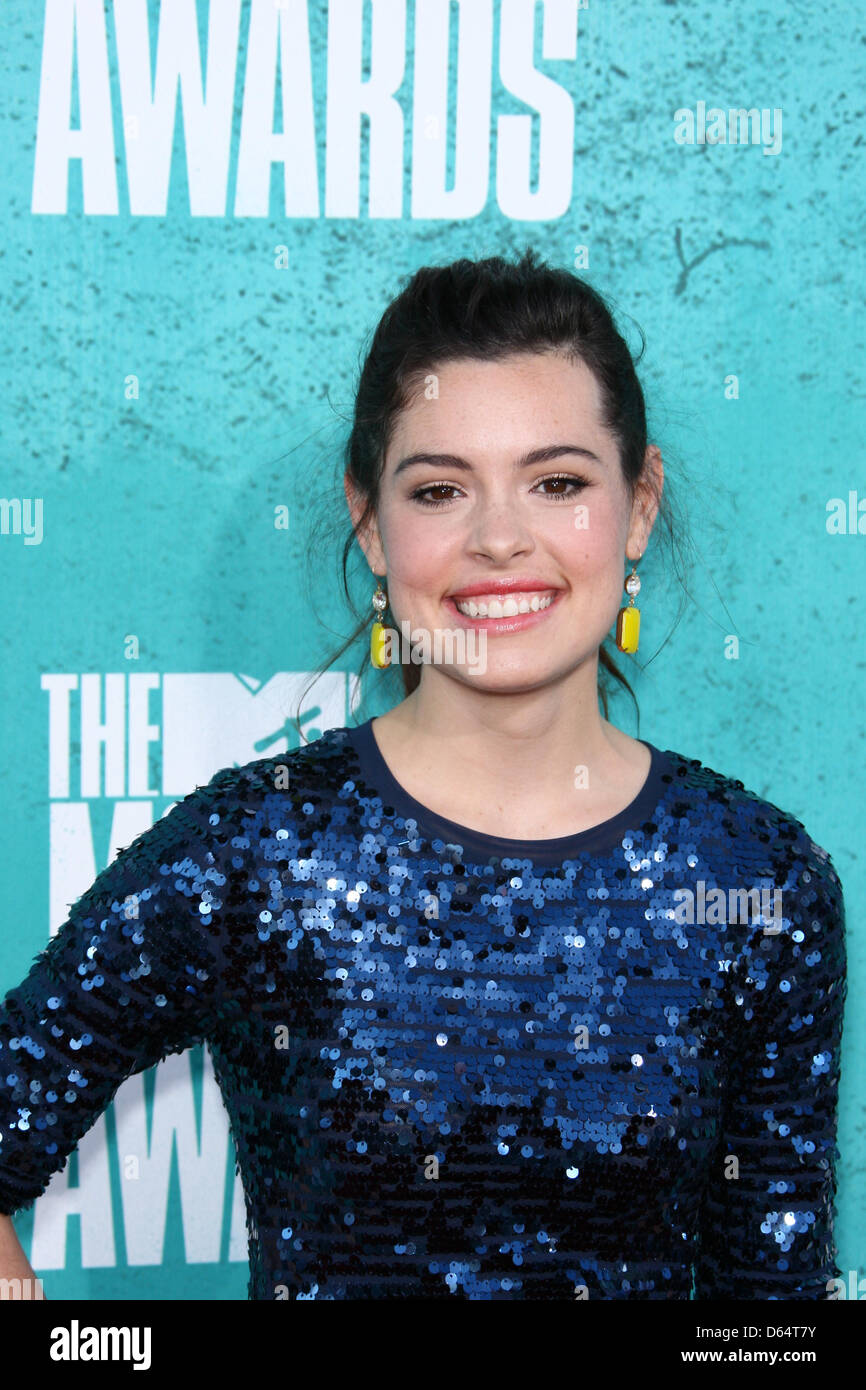 Actress Alex Frnka arrives on the red carpet of the 2012 MTV Movie ...