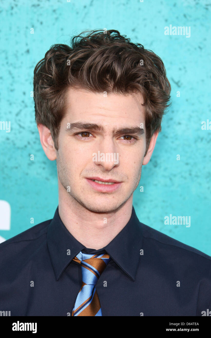 Actor Andrew Garfield arrives on the red carpet of the 2012 MTV Movie ...