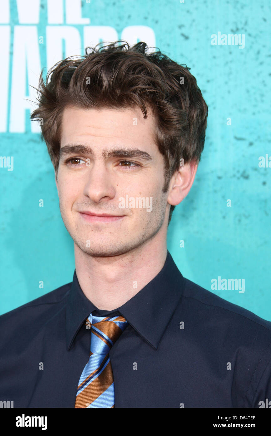 Actor Andrew Garfield arrives on the red carpet of the 2012 MTV Movie ...
