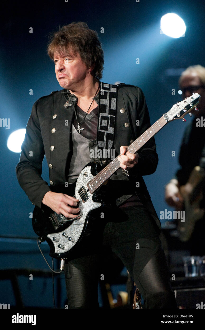 Richie Sambora Live