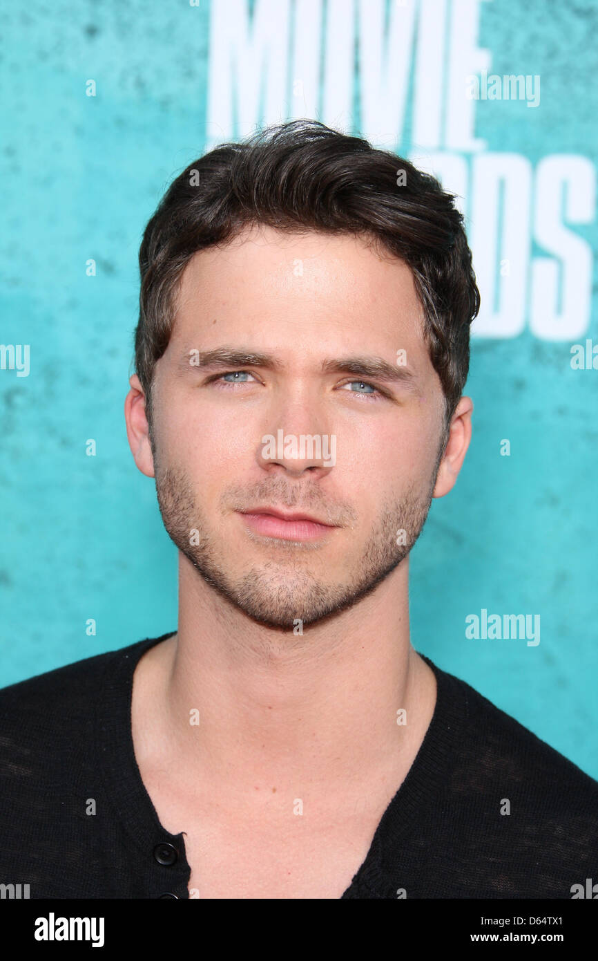 US actor Stephen Lunsford arrives on the red carpet of the 2012 MTV ...