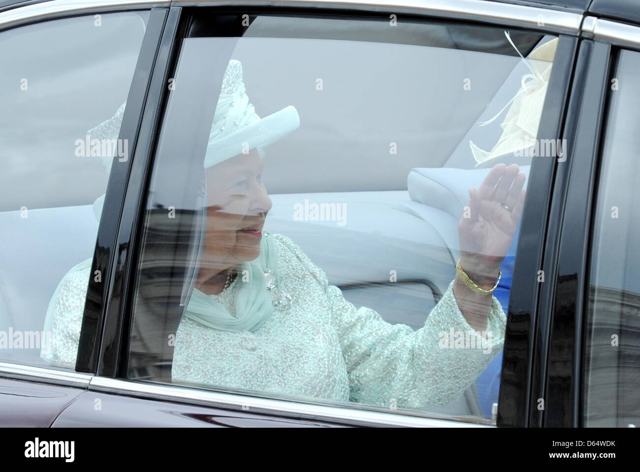Queen Elizabeth II. rides in a car from the Buckingham Palace to the St ...