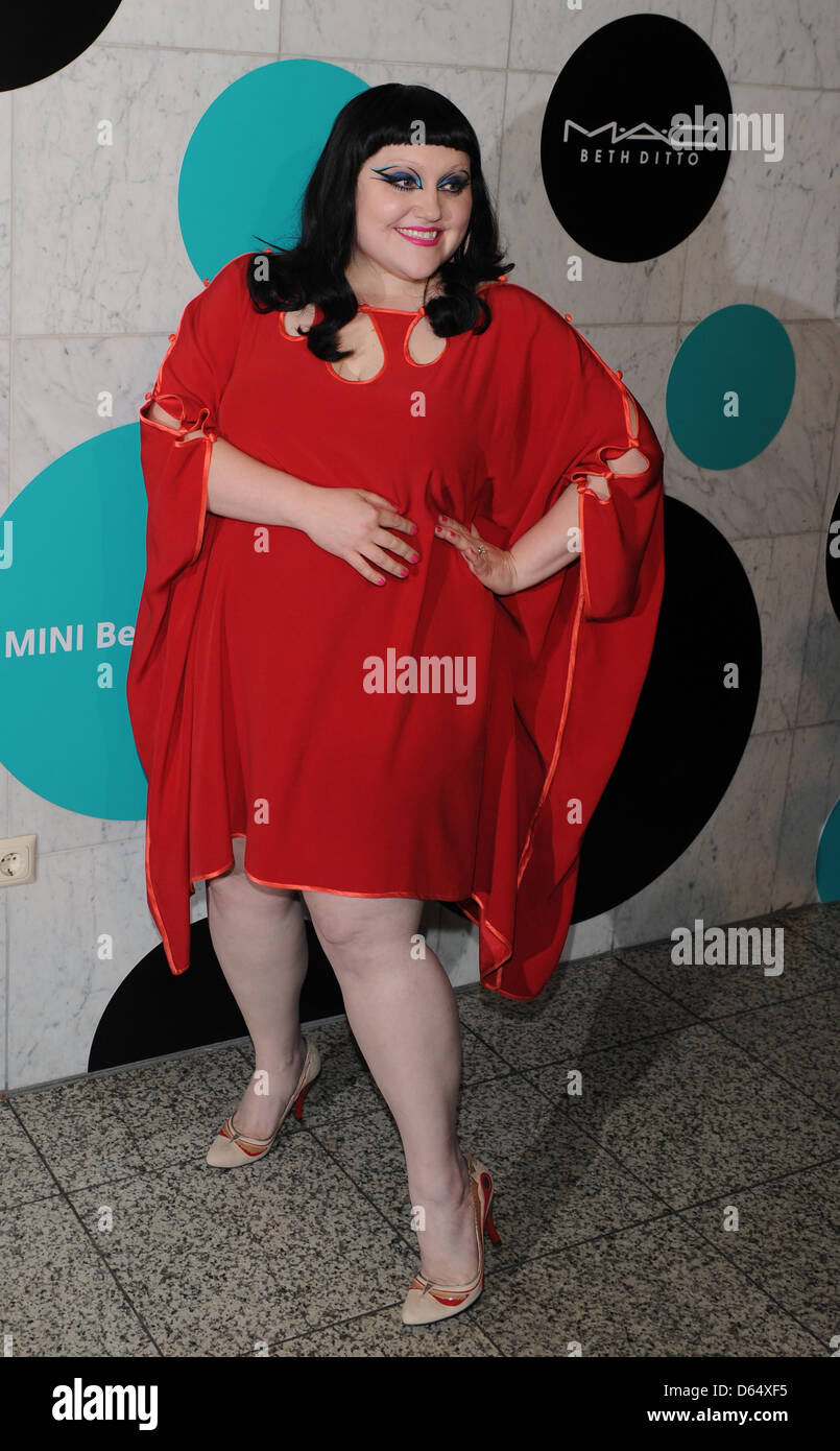 US singer and song writer Beth Ditto arrives at the M.A.C Beth Ditto ...