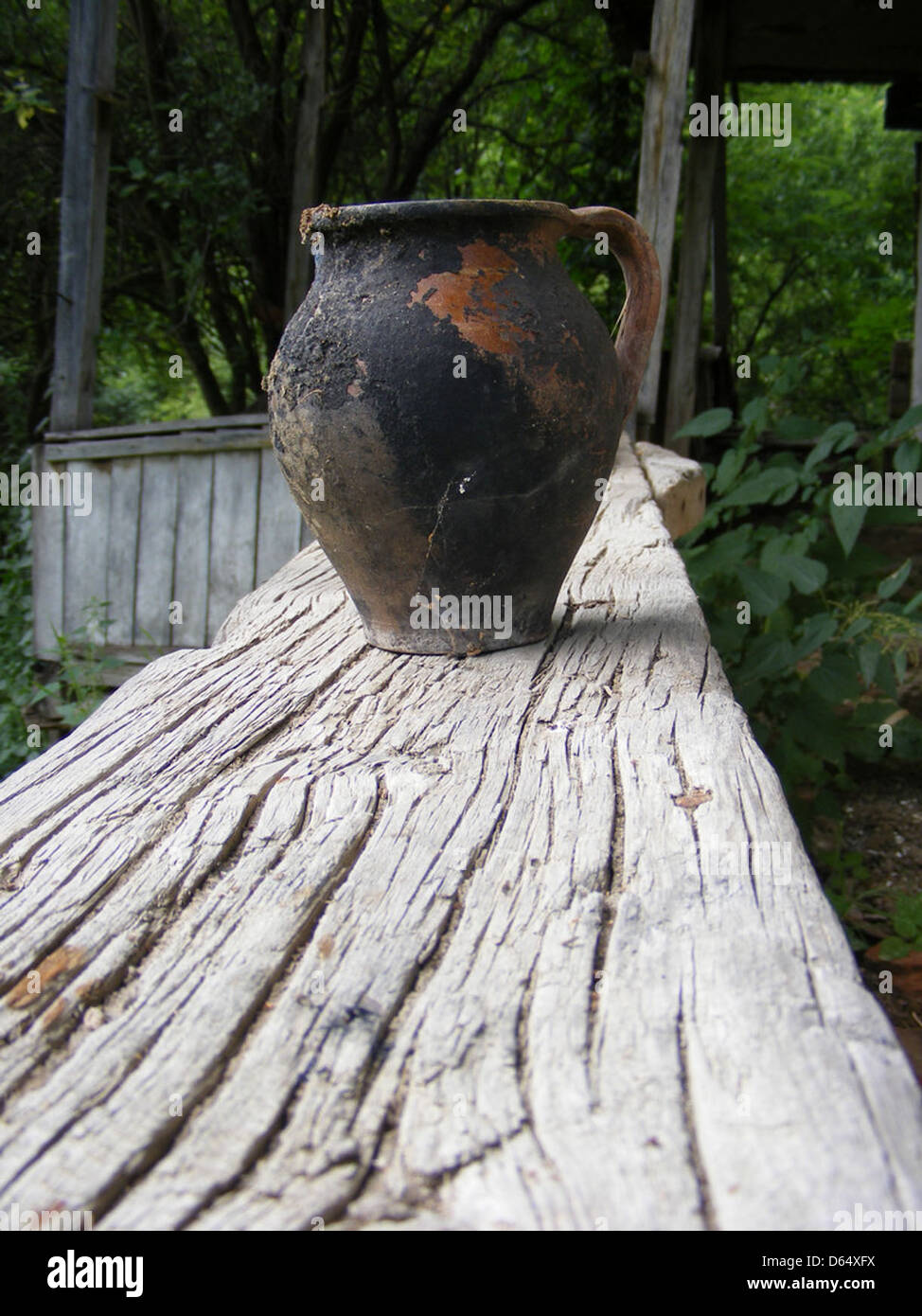 Old cooking pots hi-res stock photography and images - Alamy