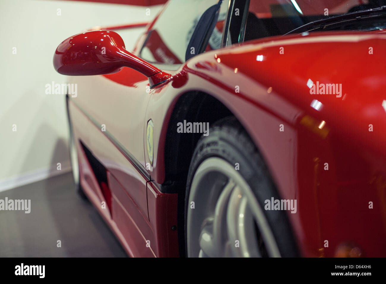 Vintage ferrari side view hi-res stock photography and images - Alamy