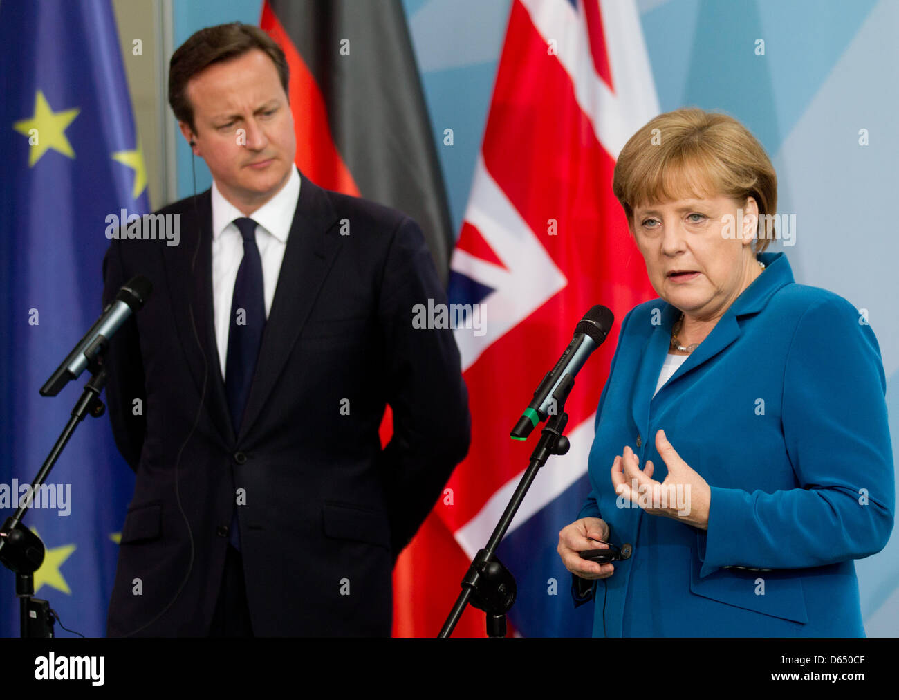 Angela merkel cameron flag hi-res stock photography and images - Alamy