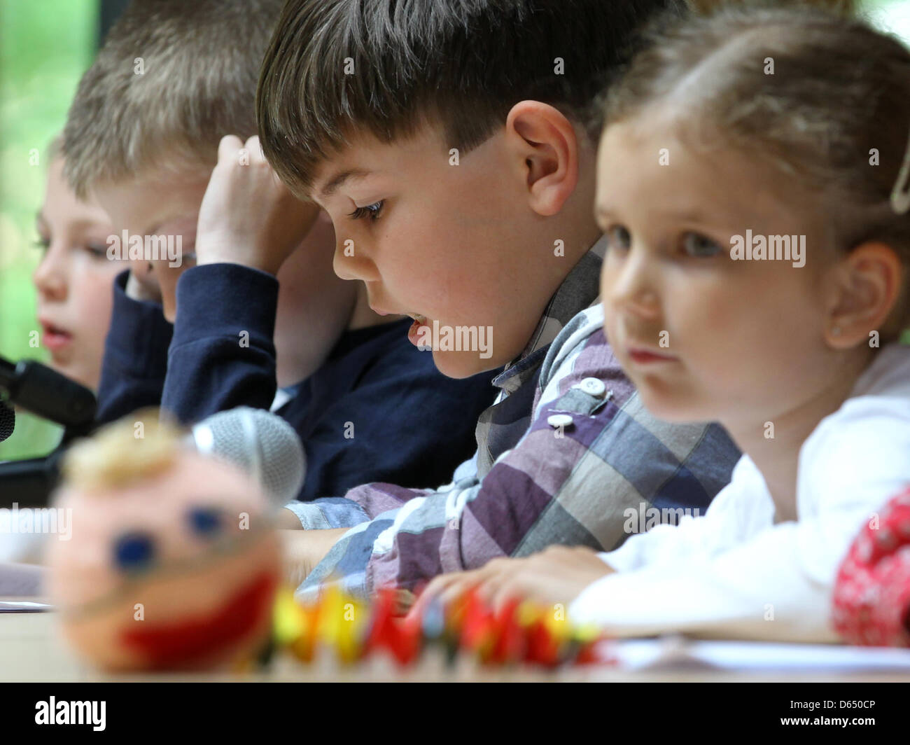 2nd year pupils have taken their places on stage at the 11th Rostock ...