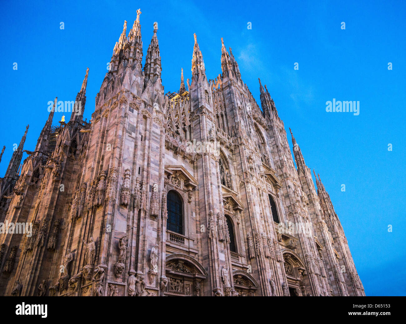 Milan cathedral nightscape hi-res stock photography and images - Alamy