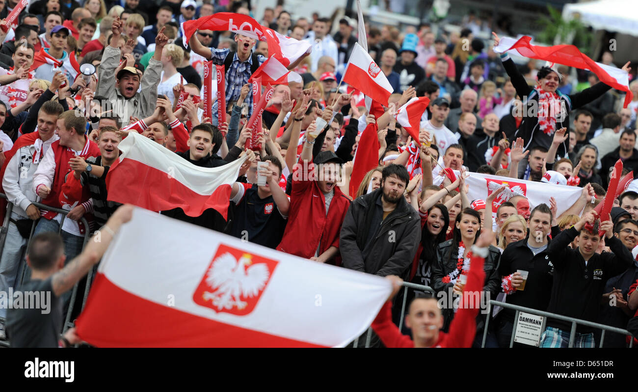Polish soccer fans hi-res stock photography and images - Alamy