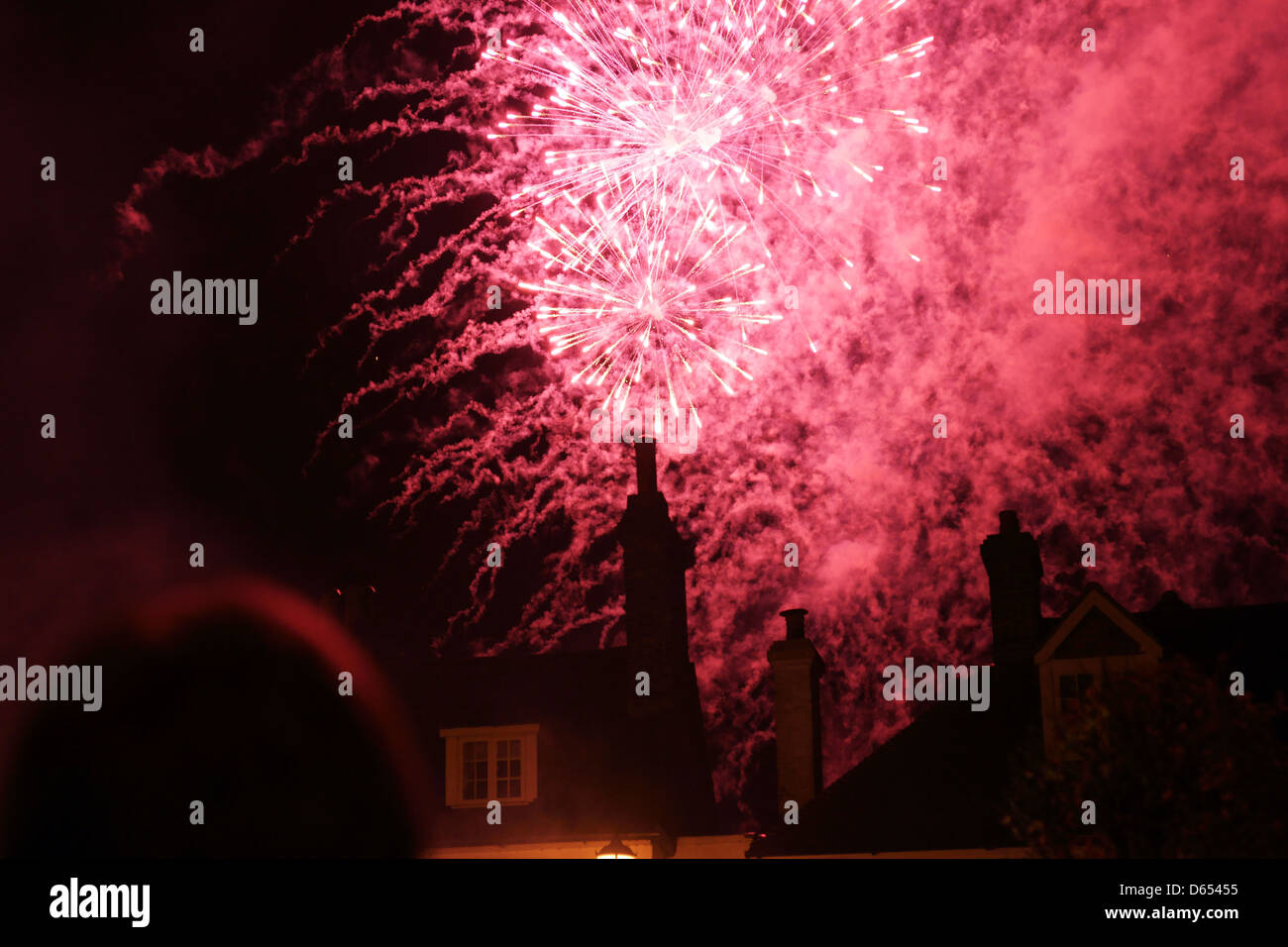 hastings battle bonfire night sky fireworks pink Stock Photo - Alamy