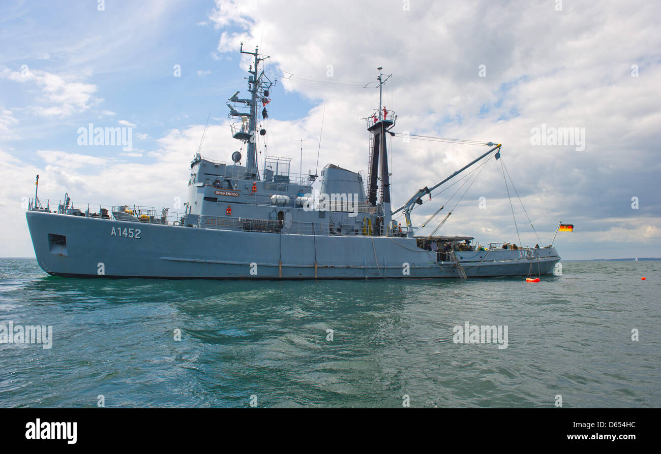 Seagoing tug hi-res stock photography and images - Alamy