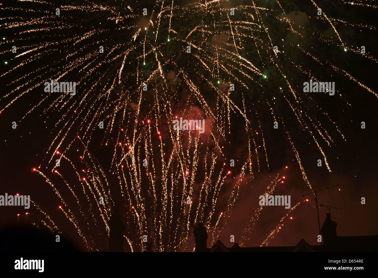 fireworks battle hastings bonfire night sky houses Stock Photo - Alamy
