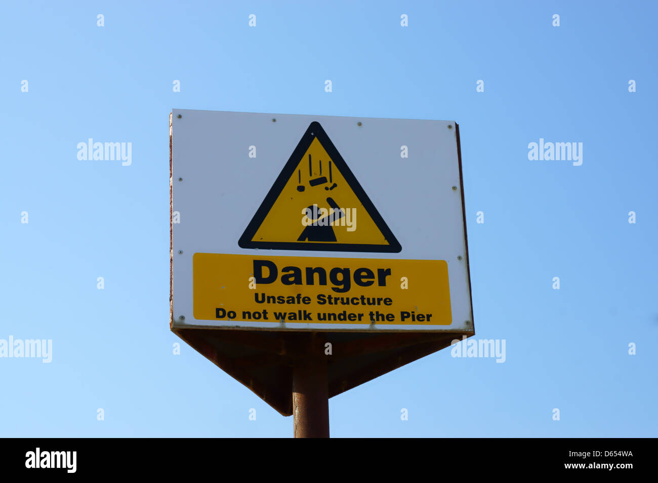 danger unsafe structure falling blue sky bolts sign triangle Stock ...