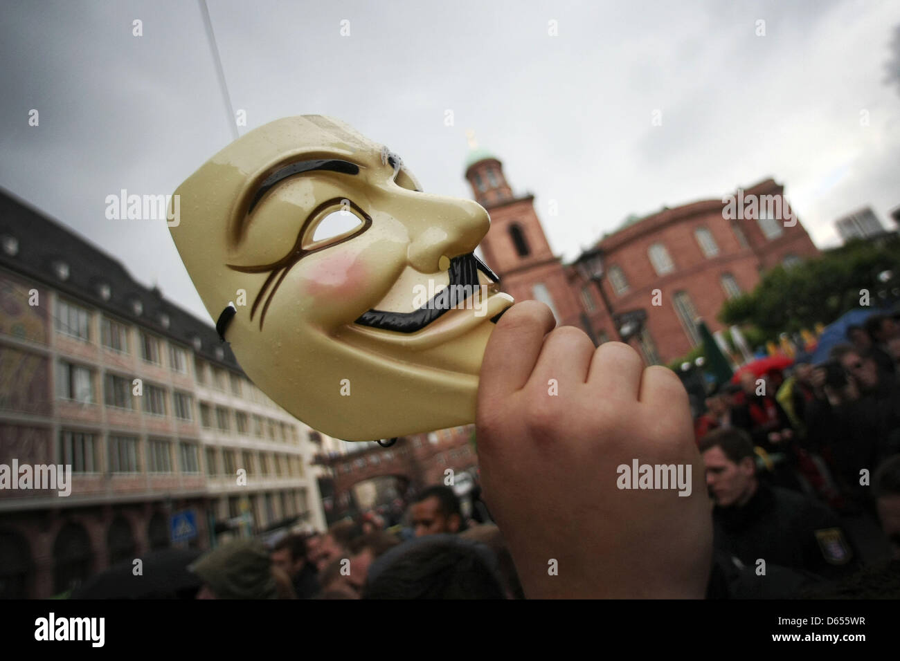 Guy fawks mask hi-res stock photography and images - Alamy