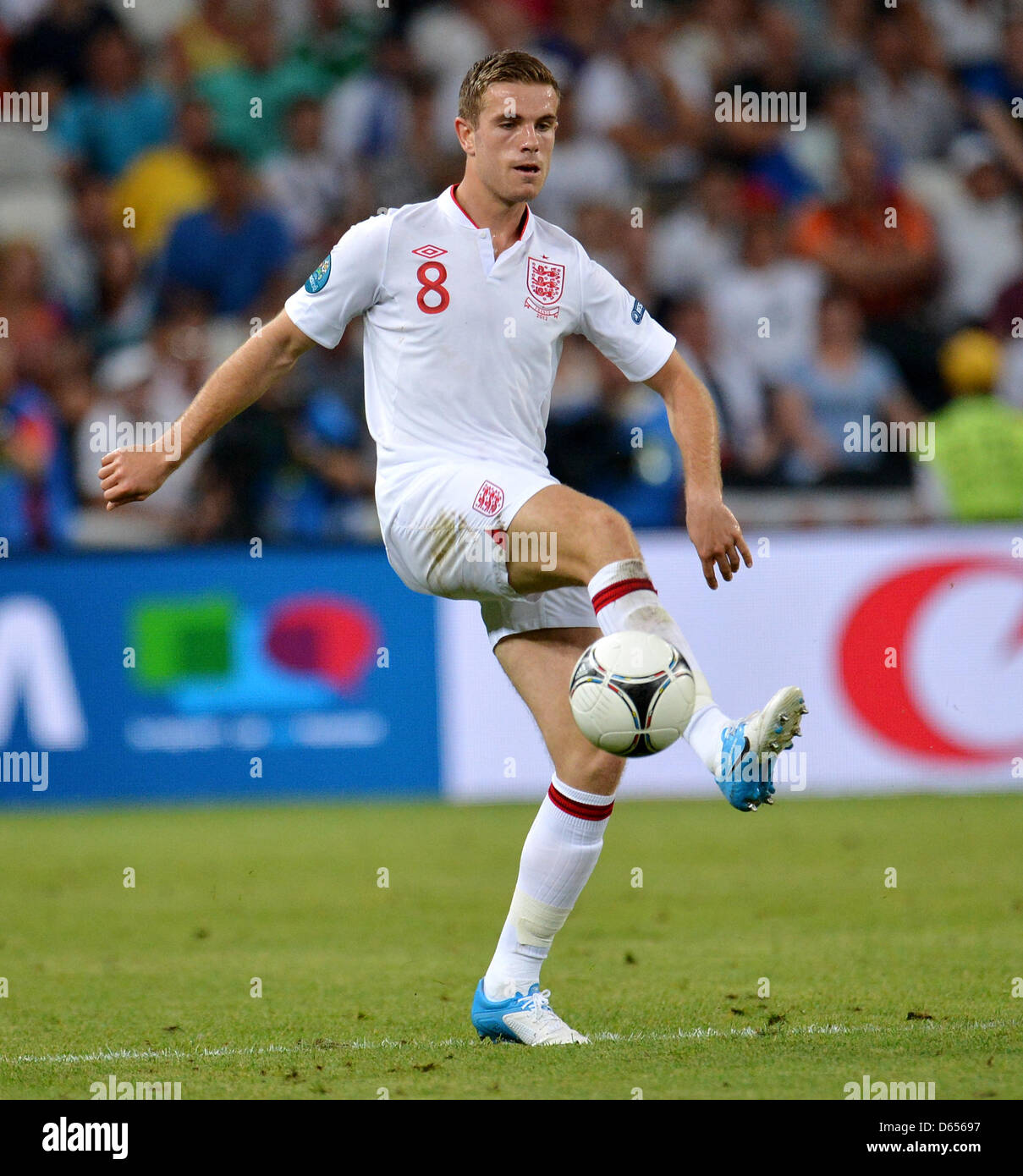 Jordan henderson england ukraine hi-res stock photography and images ...
