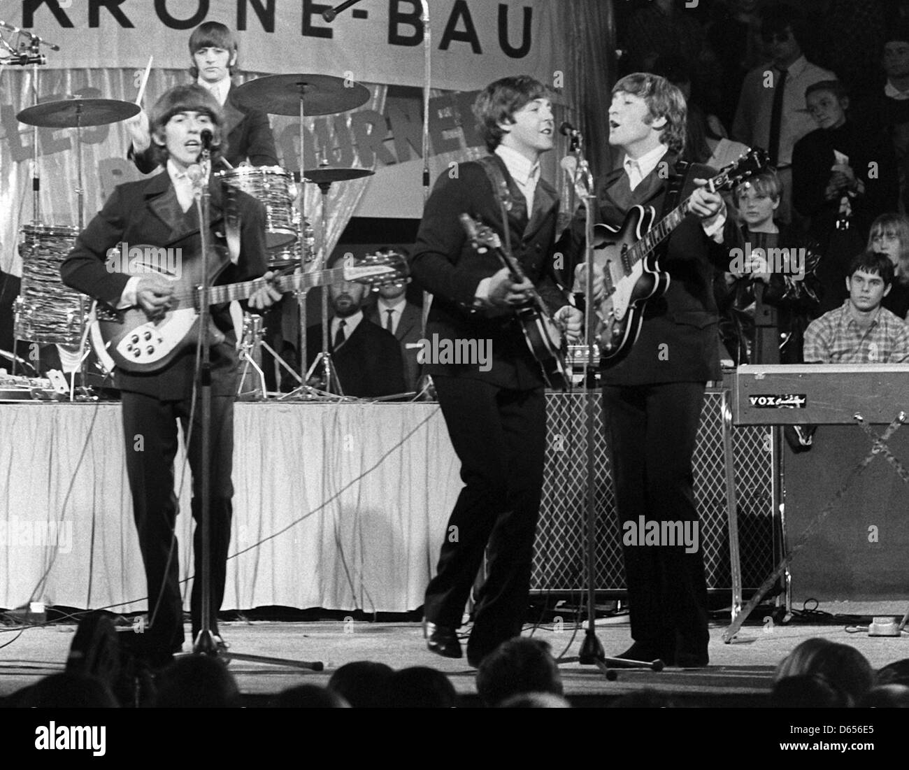 Dated monday Black and White Stock Photos & Images - Alamy