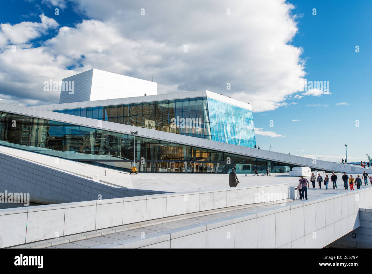 Oslo snow house hi-res stock photography and images - Alamy